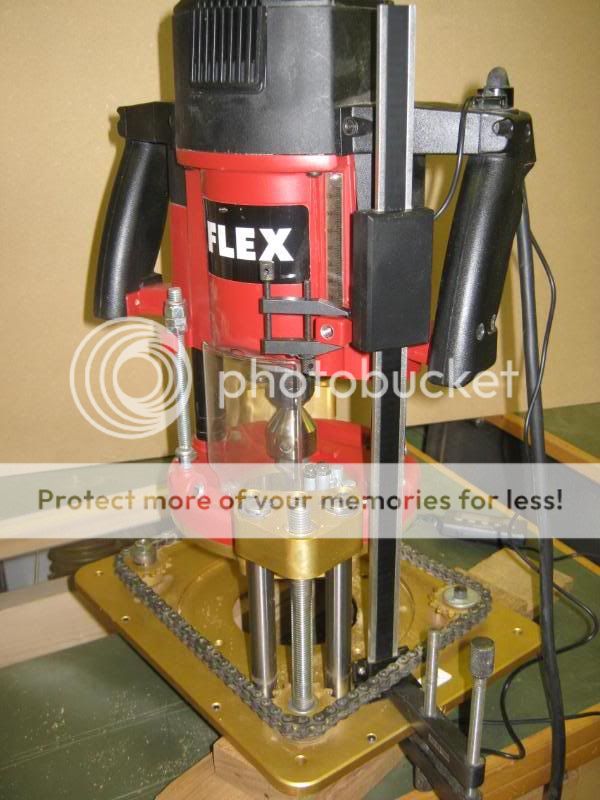 Adding a DRO to my Router Lift | UK Workshop