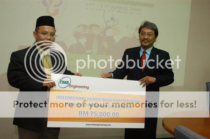 IIUM Conducted the Biggest Debating Competition of the Year | Mahallah ...